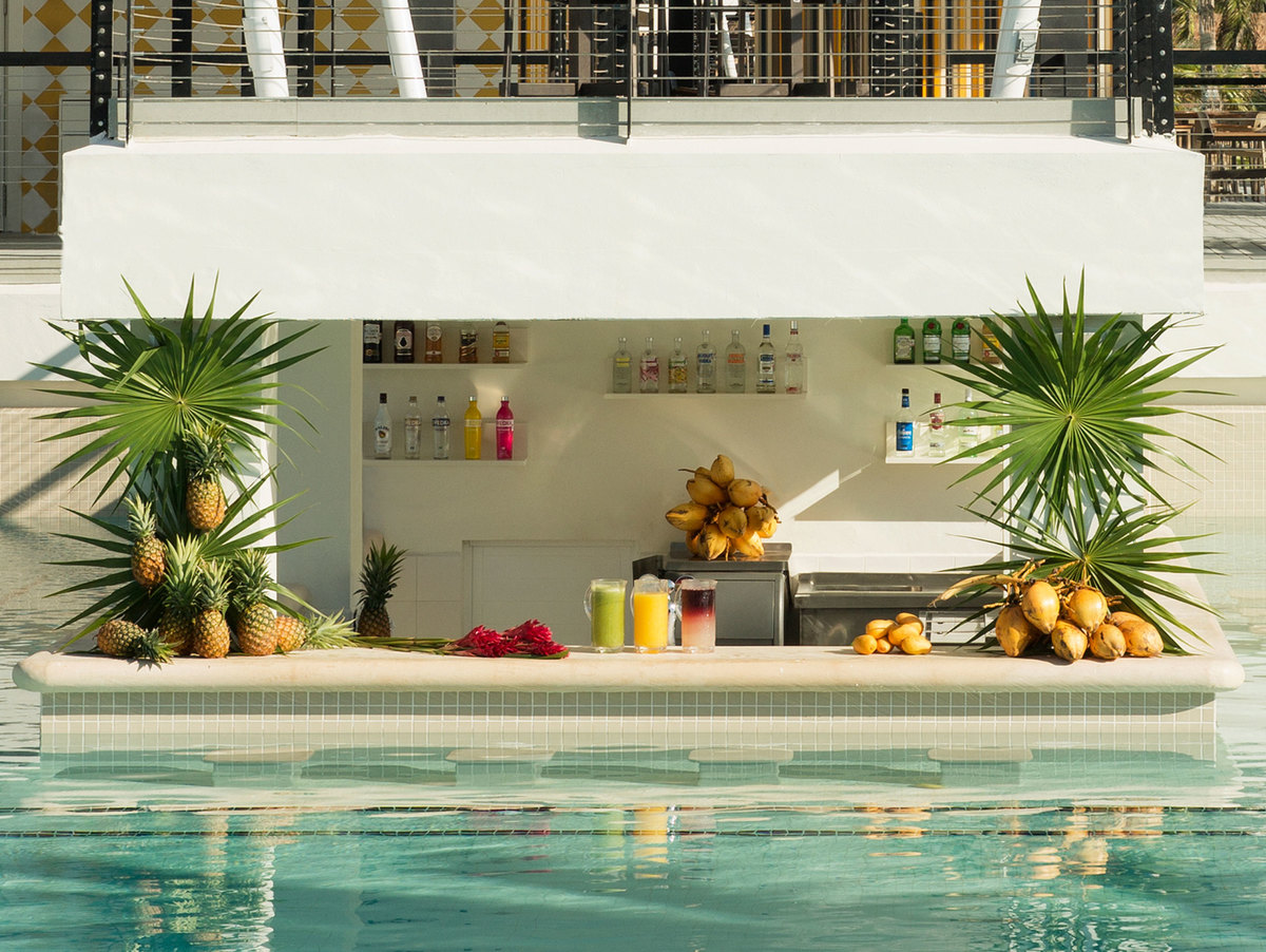 Bars and Lounges | Finest Playa Mujeres